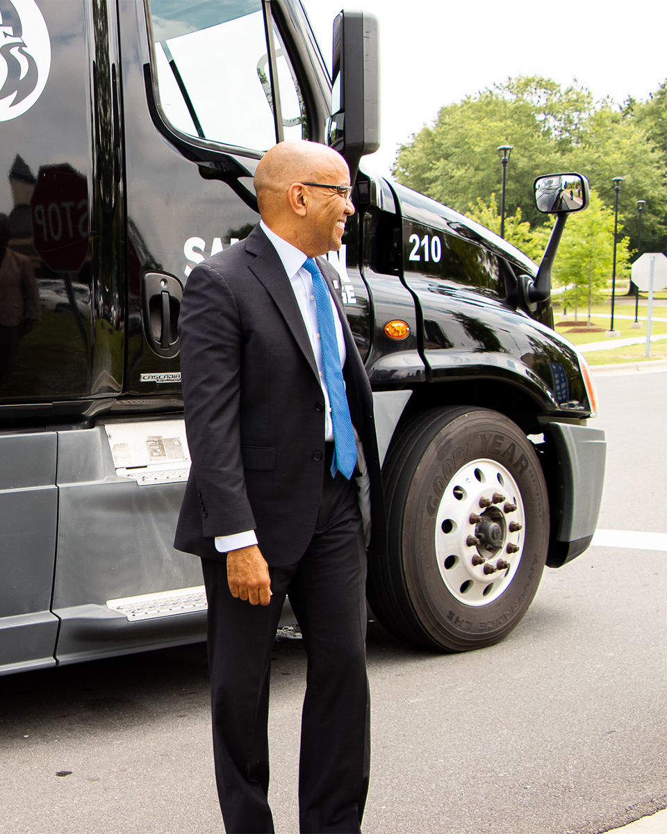 Community College System President Pays Visit to SCC – The Viking Voice ...